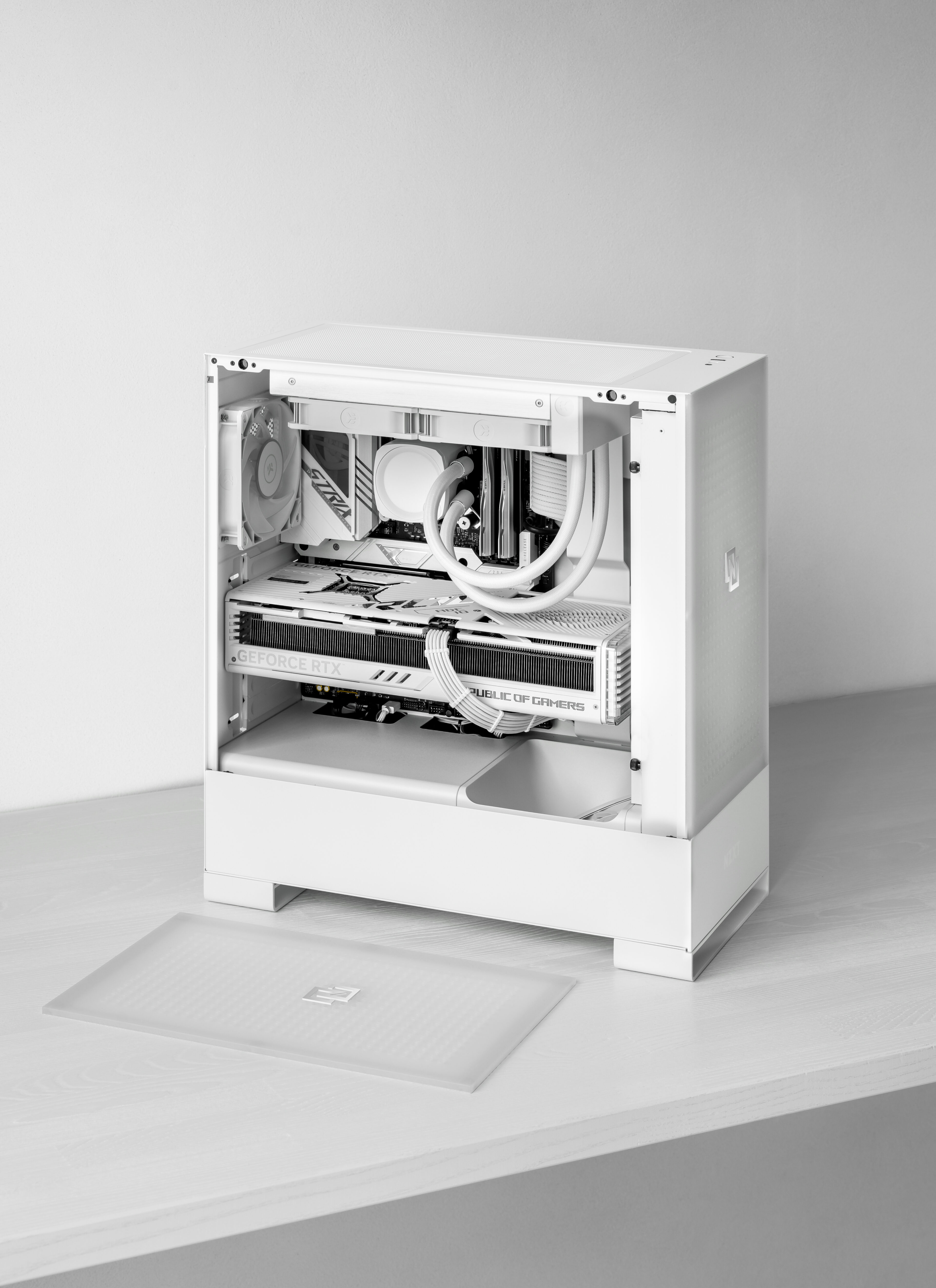Frost: De ultieme pre-designed custom PC van FENN
